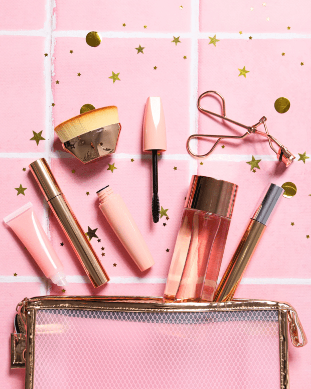 Your #1 Holiday Makeup Gift Set Guide – So Healthy & Well